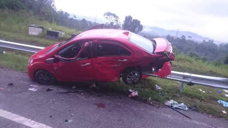 Tiga maut, lapan cedera nahas dua kereta - Kosmo Digital