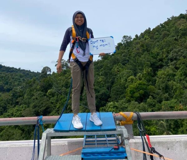 Gadis terhempas ketika rope swing - Kosmo Digital