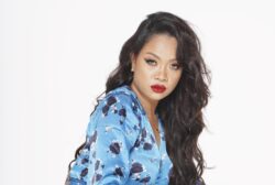 Mimi Fly basuh sisa air mata - Kosmo Digital