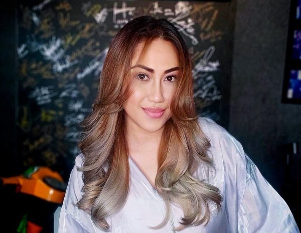 Lima ahli keluarga, termasuk anak sulung Ani Mayuni positif Covid-19 ...