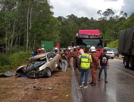 Pasangan warga emas maut kereta bertembung treler - Kosmo Digital