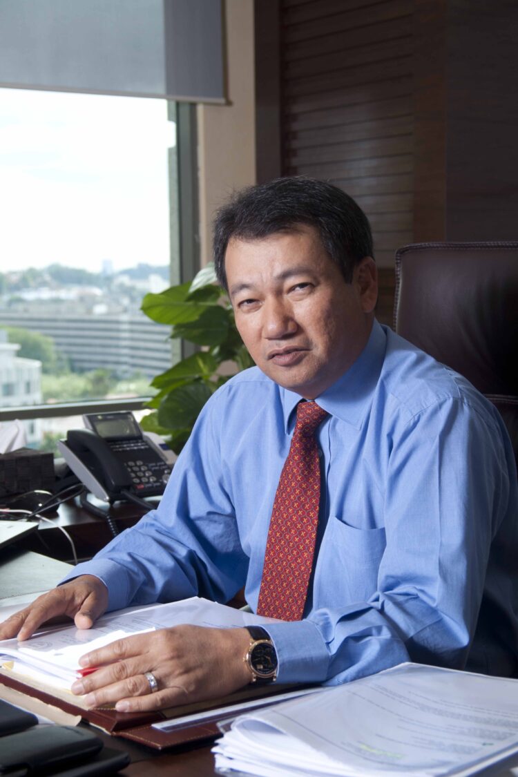 Azhar dilantik Pengerusi MRT Corp - Kosmo Digital