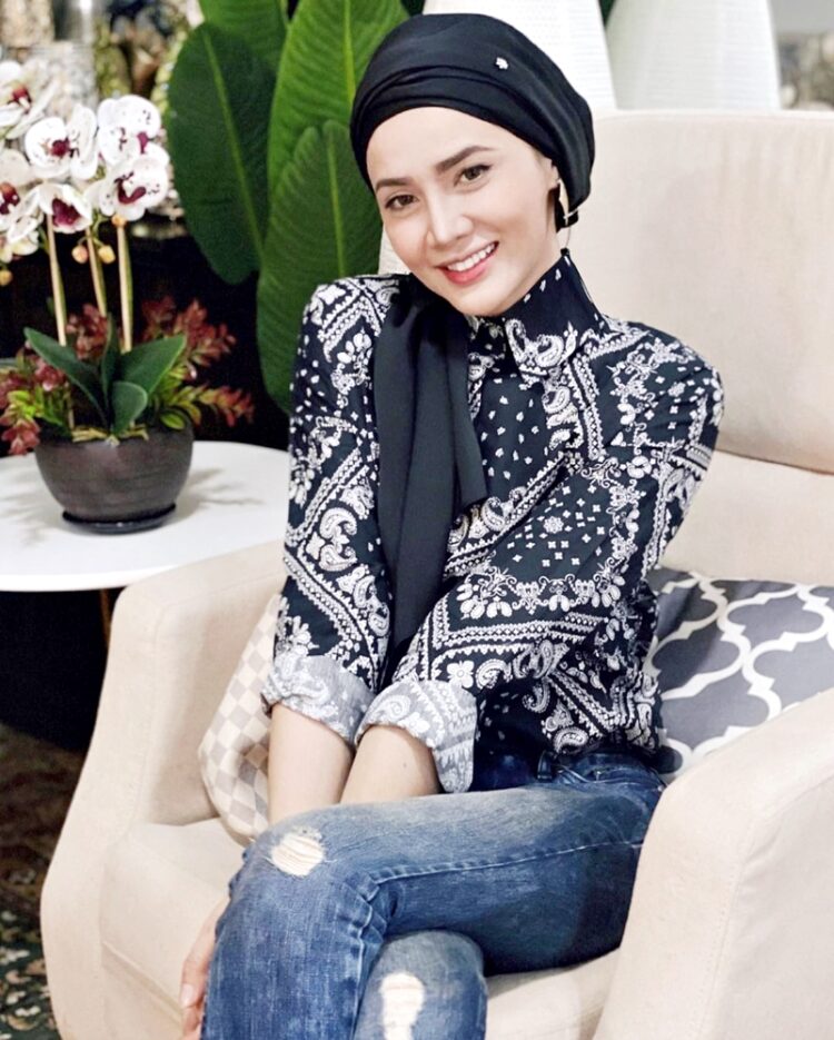 Kemanisan hijrah 6 selebriti wanita - Kosmo Digital