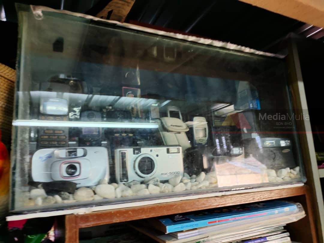 Piring hitam, kaset lama jadi koleksi - Kosmo Digital