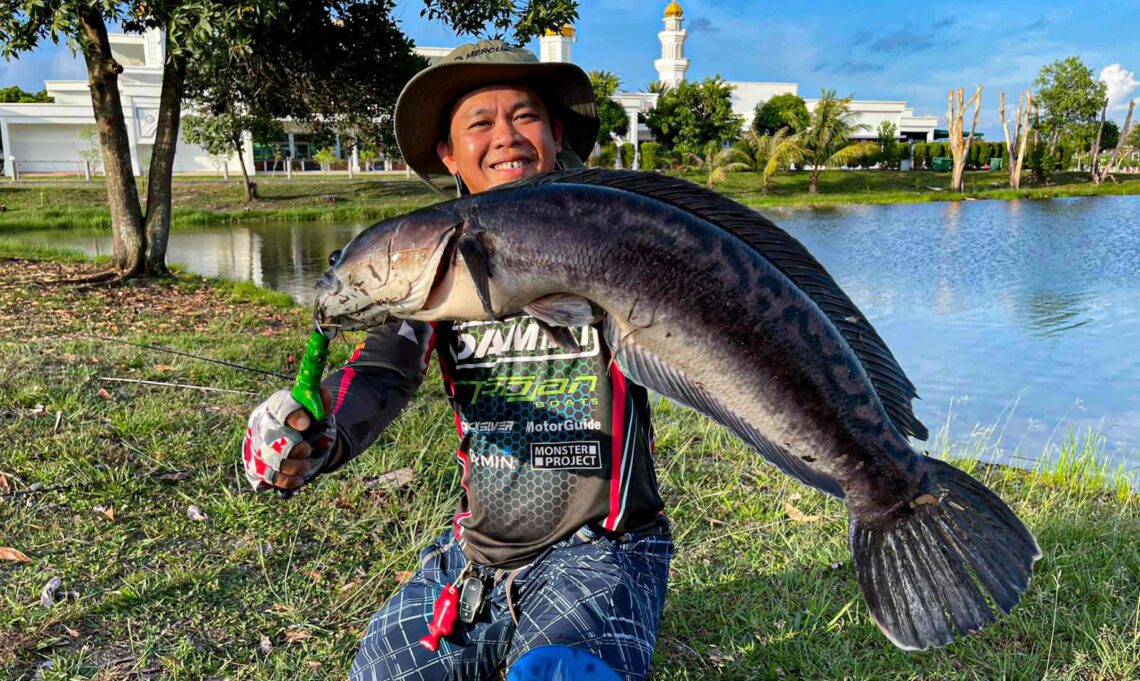 Asakan toman 'enam jahanam' di tasik Unisel - Kosmo Digital