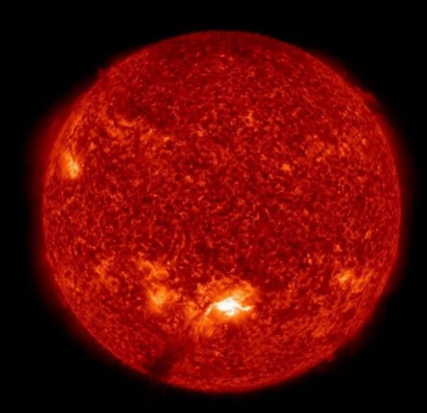 Saintis ramal ribut Matahari dahsyat pada 2025 - Kosmo Digital