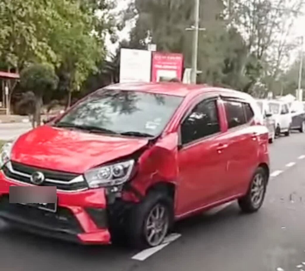 Pemandu Perodua Axia khayal dadah langgar tujuh kenderaan - Kosmo Digital