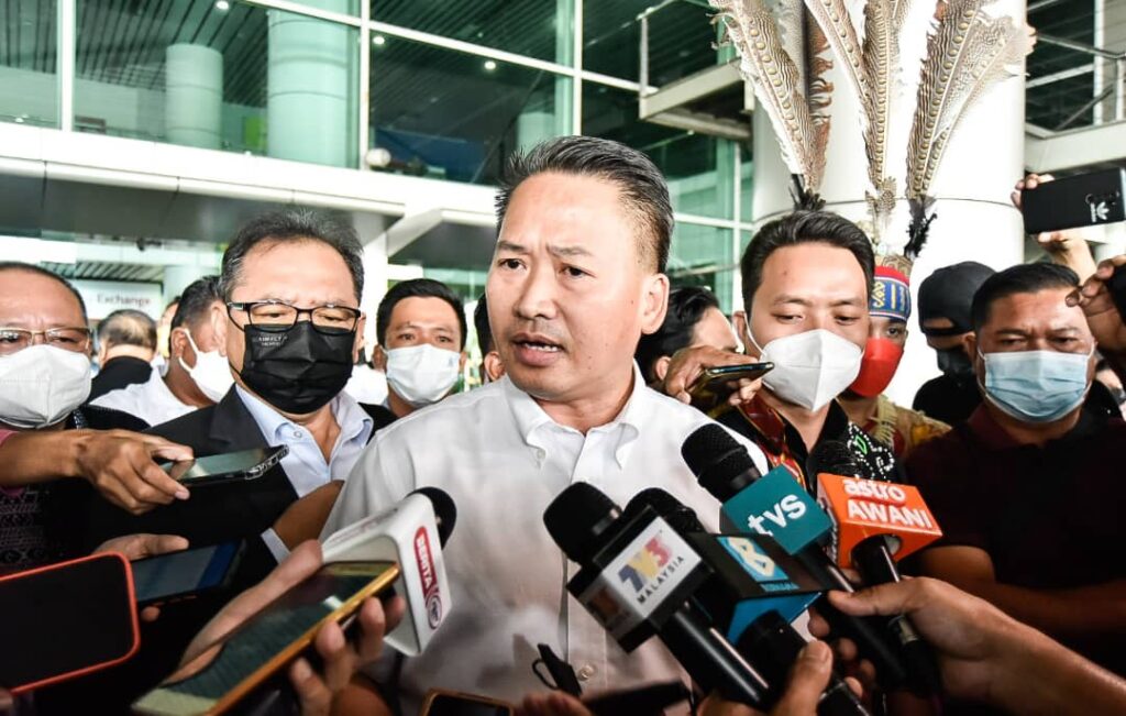 Peter Anthony umum keluar Warisan - Kosmo Digital