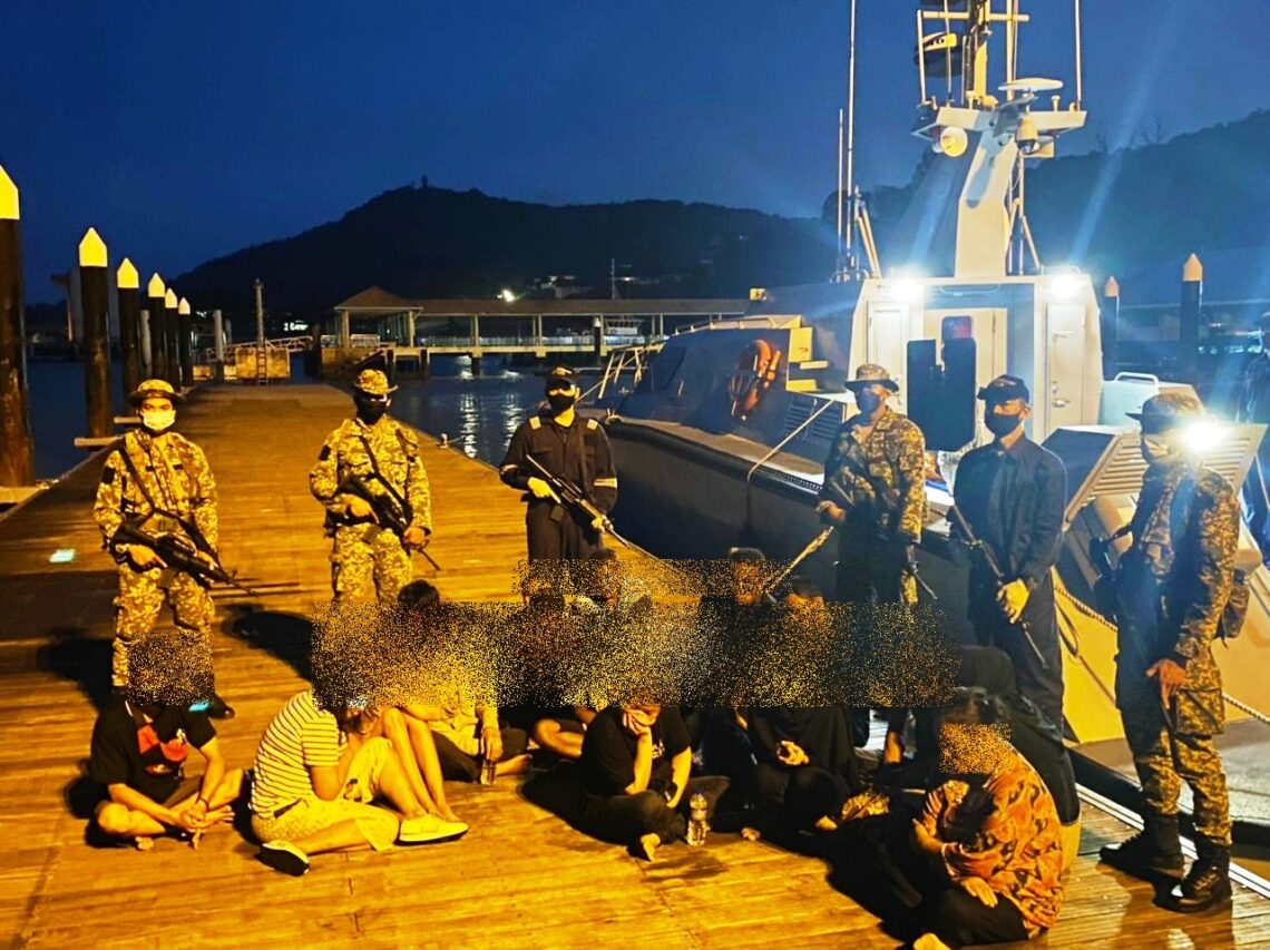 Bot bawa PATI rempuh bot TLDM - Kosmo Digital