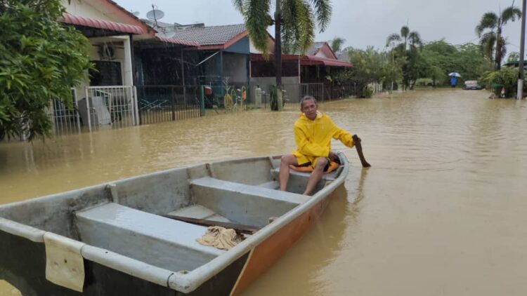 Bot pemberian adik jadi penyelamat masa banjir - Kosmo Digital
