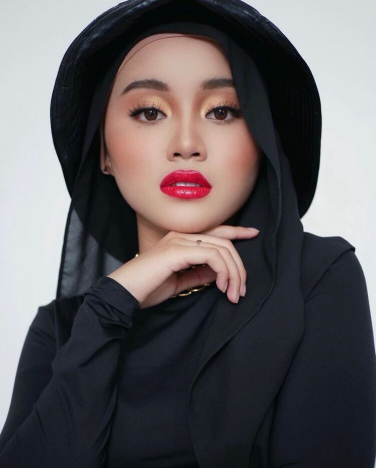 Farisha Iris tak kejar trend kahwin muda - Kosmo Digital