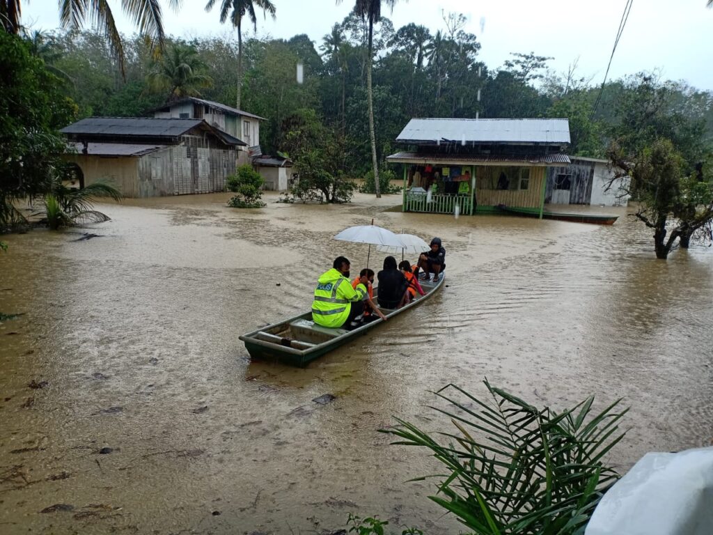 Mangsa banjir di Kelantan meningkat 1,207 orang - Kosmo Digital