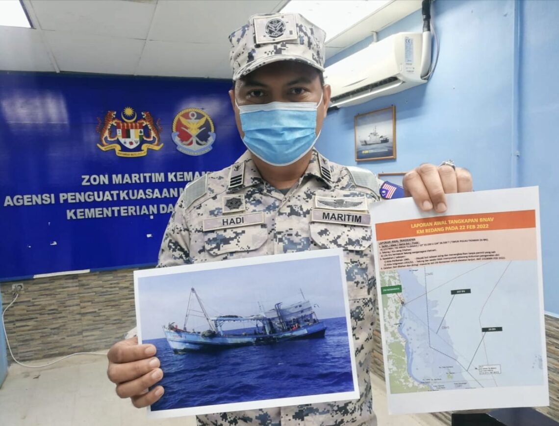 Bot nelayan Vietnam ceroboh perairan Kemaman ditahan APMM - Kosmo Digital