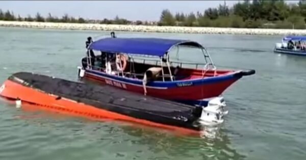 Dua bot bertembung, 10 pelancong Pulau Perhentian cedera - Kosmo Digital