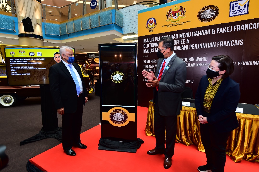 Pakej francais Oldtown White Coffee kurang RM50,000 - Kosmo Digital