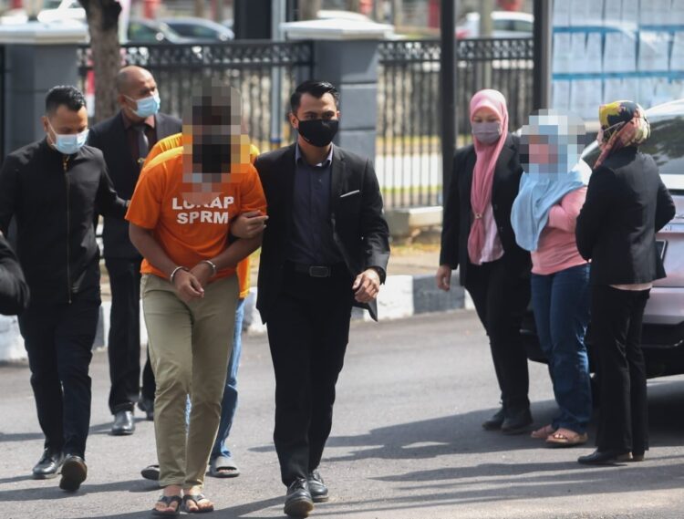 Pegawai JPJ, isteri direman bantu siasatan kes terima sogokan - Kosmo Digital