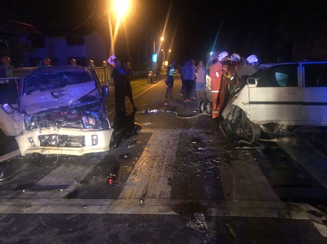 Dua maut nahas dua buah kenderaan - Kosmo Digital