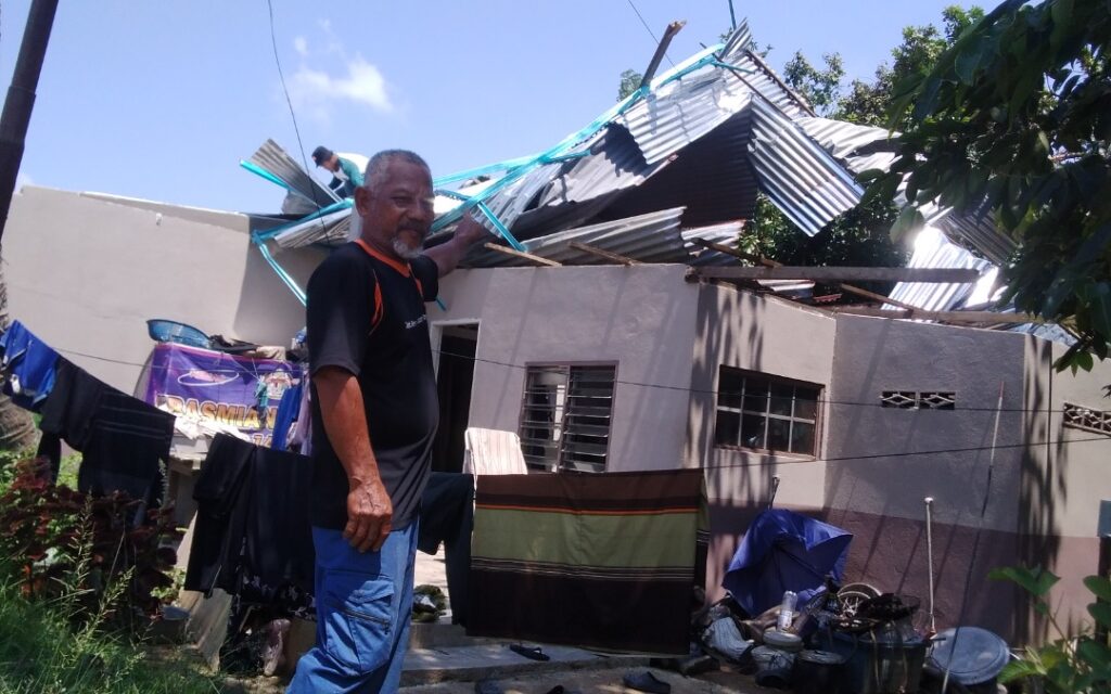 Rumah rosak dilanda badai ribut - Kosmo Digital