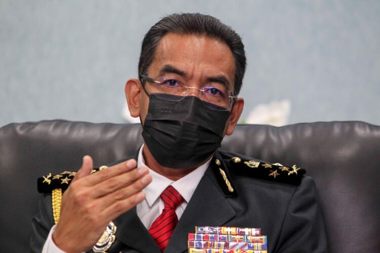 Harga ayam mahal: Tindakan tegas batal lesen pemborong - Kosmo Digital