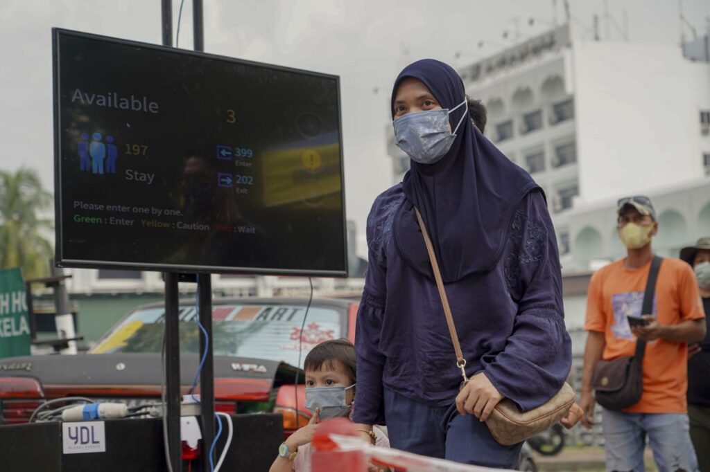 Sistem kawalan orang ramai elak kesesakan pengunjung bazar Ramadan - Kosmo Digital