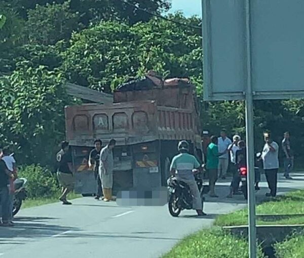 Penunggang motosikal maut rempuh lori - Kosmo Digital
