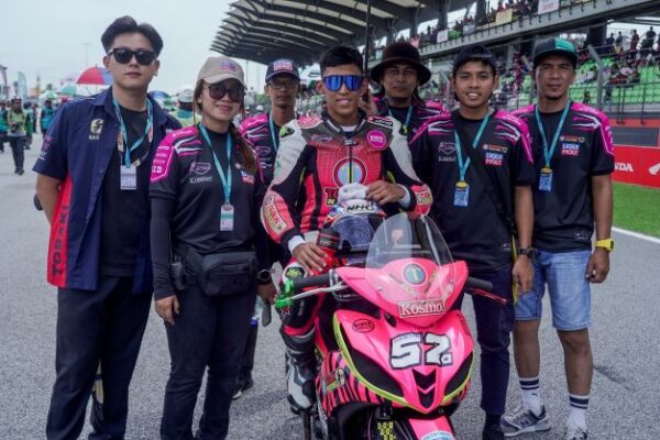Pink Racing buru kemenangan pertama