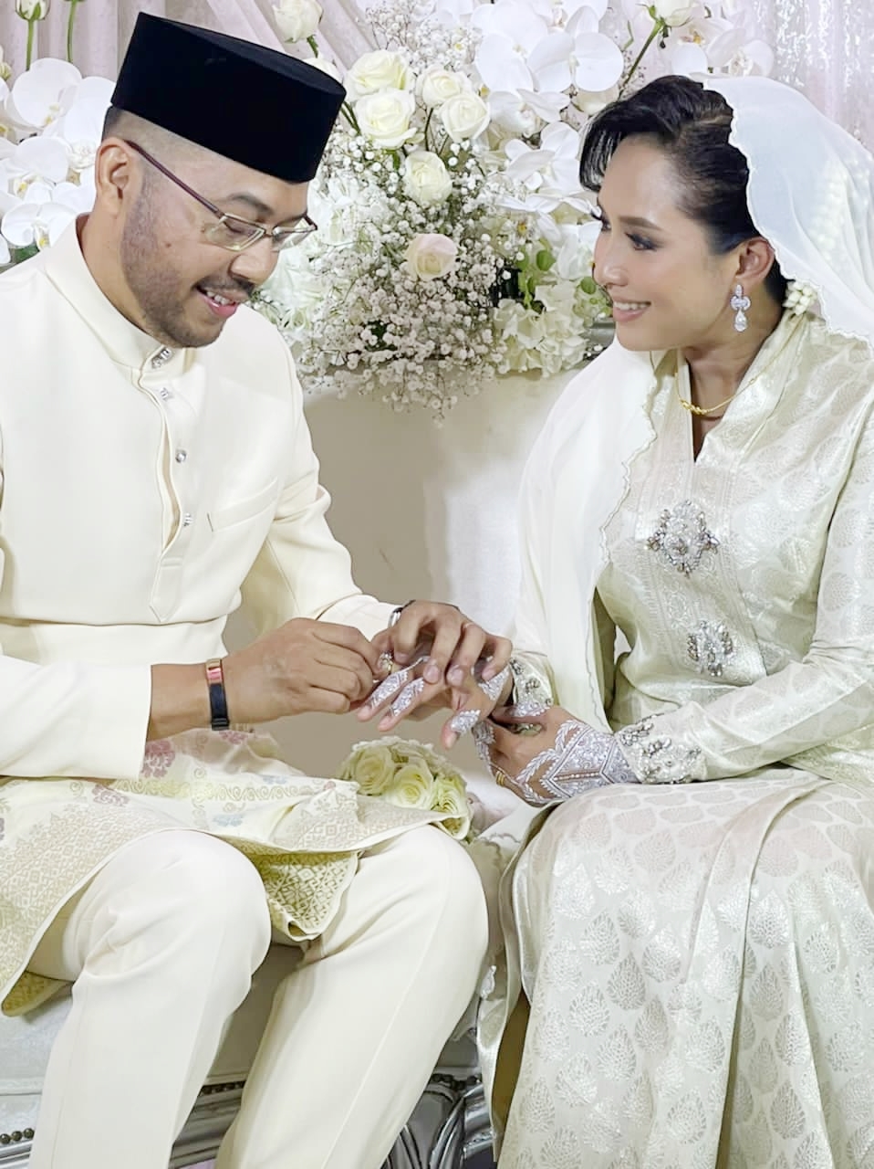 Vanidah Imran kembali bergelar isteri, syukur suami ada persamaan ...