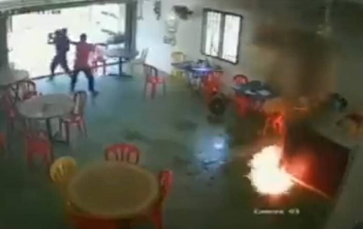 Lelaki bakar kedai dan rosakkan kereta ditahan, positif dadah - Kosmo ... Lelaki bakar kedai dan rosakkan kereta ditahan, positif dadah - Kosmo ...