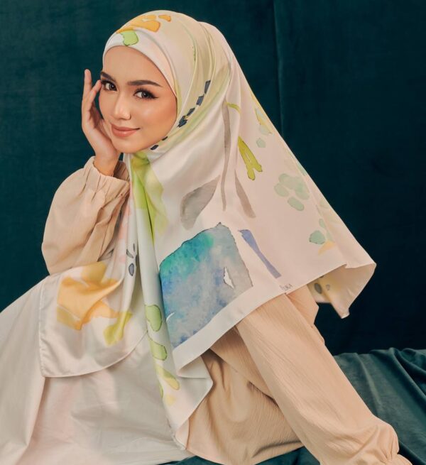 Tuah jadi ‘kembar’ Sharifah Rose - Kosmo Digital