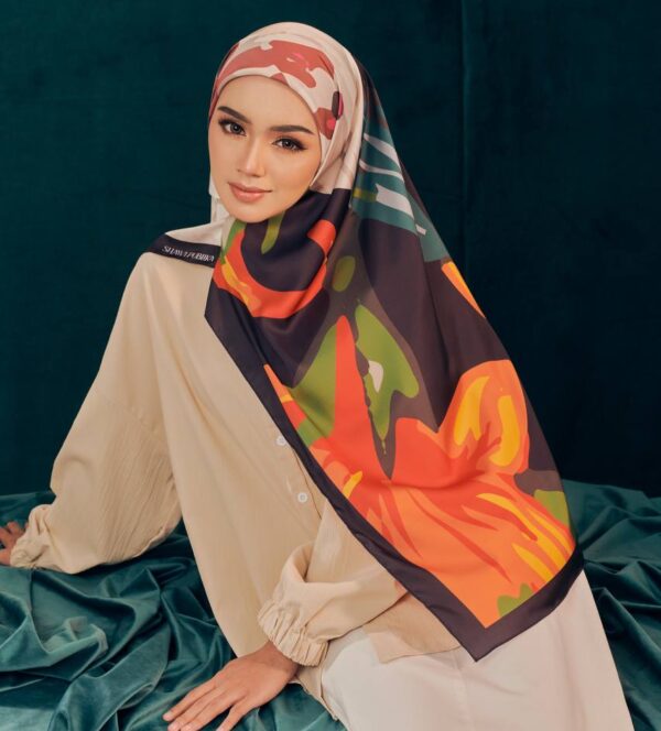 Tuah jadi ‘kembar’ Sharifah Rose - Kosmo Digital