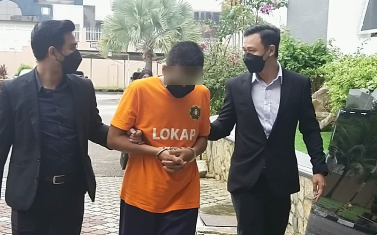 Penguat kuasa direman, disyaki terima rasuah RM35,000 - Kosmo Digital