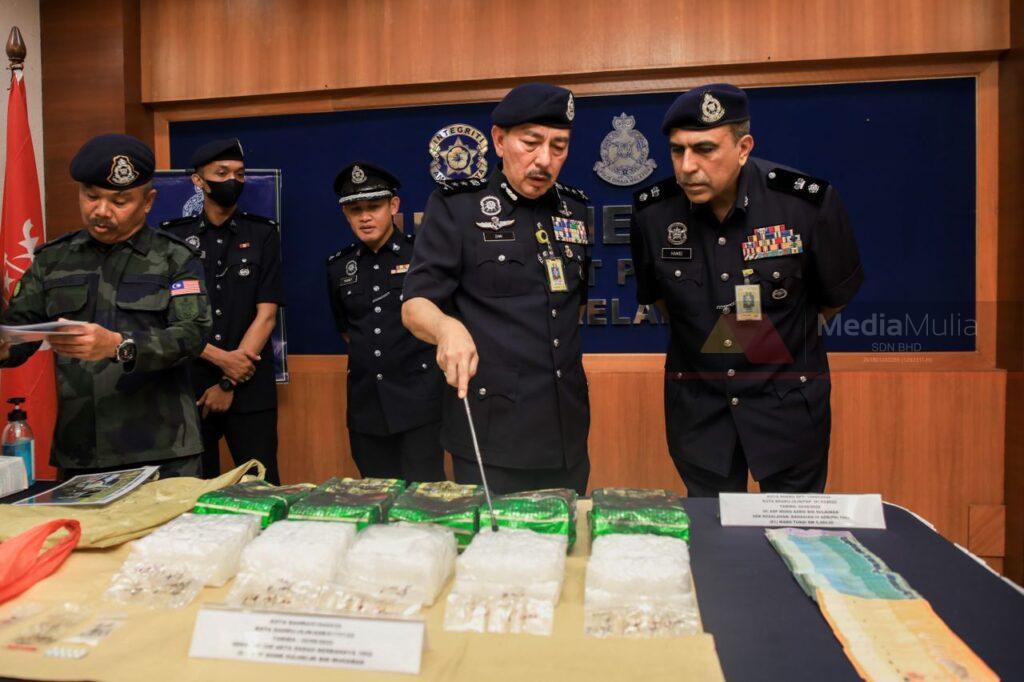 Pengedar dadah dicekup di tepi jalan - Kosmo Digital