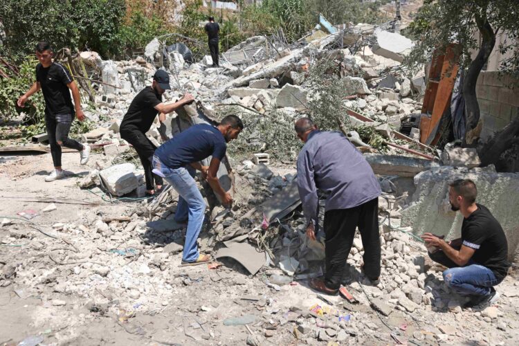 Israel paksa rakyat Palestin musnah rumah sendiri - Kosmo Digital