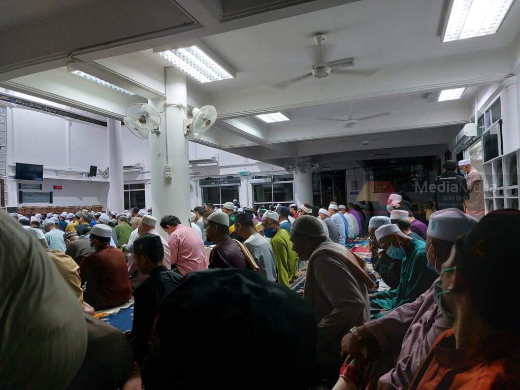 Jemaah penuh tiap kali solat subuh - Kosmo Digital