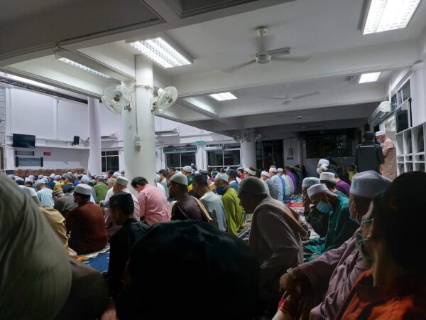 Jemaah penuh tiap kali solat subuh - Kosmo Digital