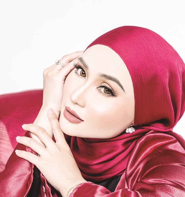 Nak kecam saya, silakan - Wawa Zainal - Kosmo Digital