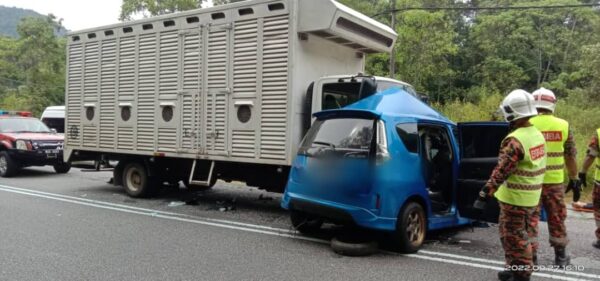 Lelaki maut kereta bertembung lori muatan anak ayam - Kosmo Digital