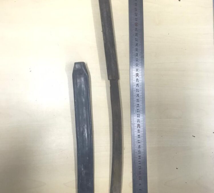 Lelaki pandu kereta bawa dadah, senjata berbahaya terbabas masuk gaung ...