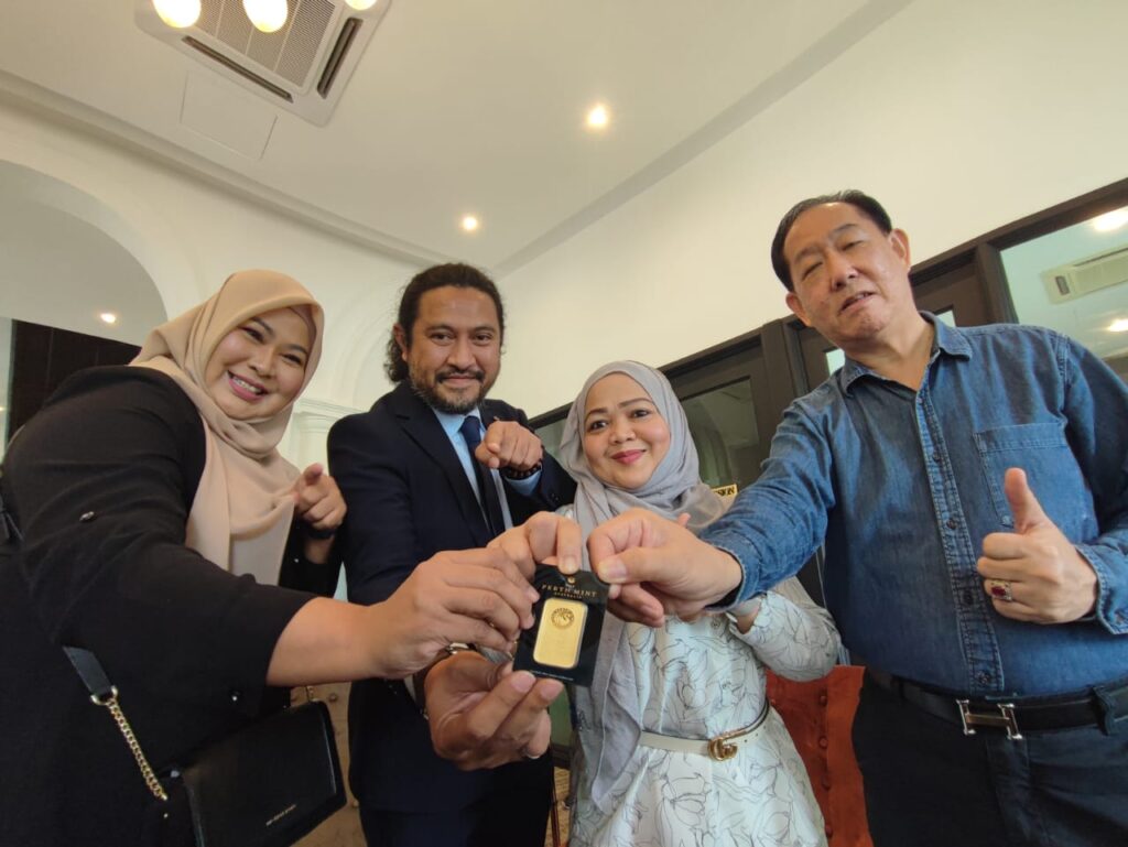 Pelaburan emas serendah RM10 - Kosmo Digital
