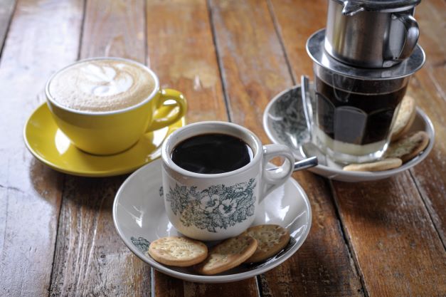 Kopitiam dengan suasana kampung - Kosmo Digital