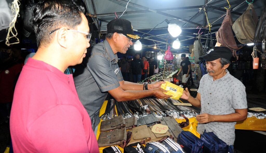 Peniaga enggan jual telur ayam, kawalan harga terlalu lama - Kosmo Digital