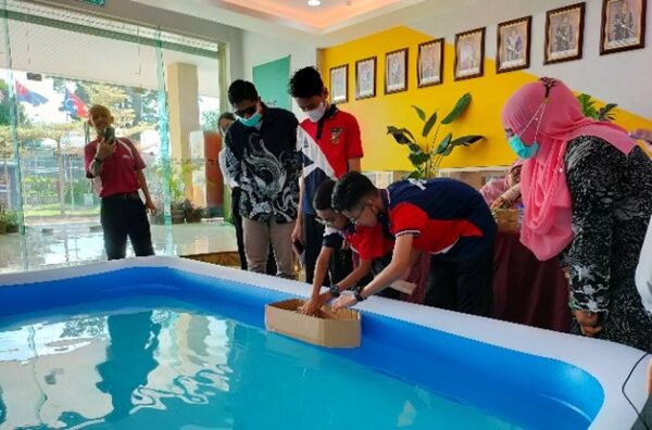 UTM bantu pelajar OKU reka bot - Kosmo Digital