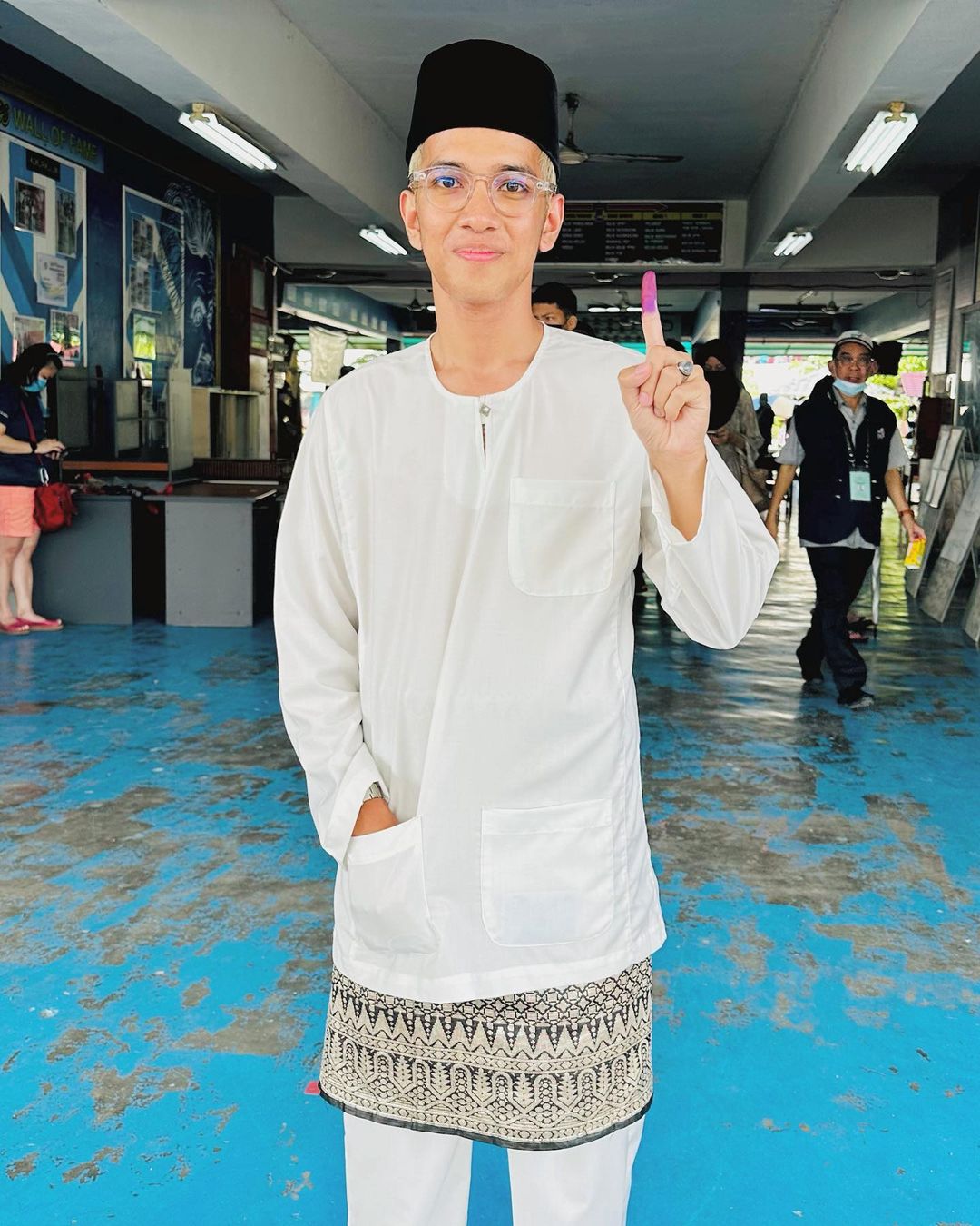 PRU15: Kalau mengundi tunjuk jari - Bukti artis tunai kewajipan - Kosmo ...