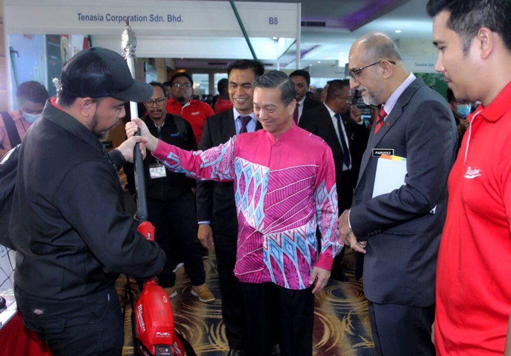 Isu lawak rogol: Guru terlibat telah dipindahkan - Kosmo Digital