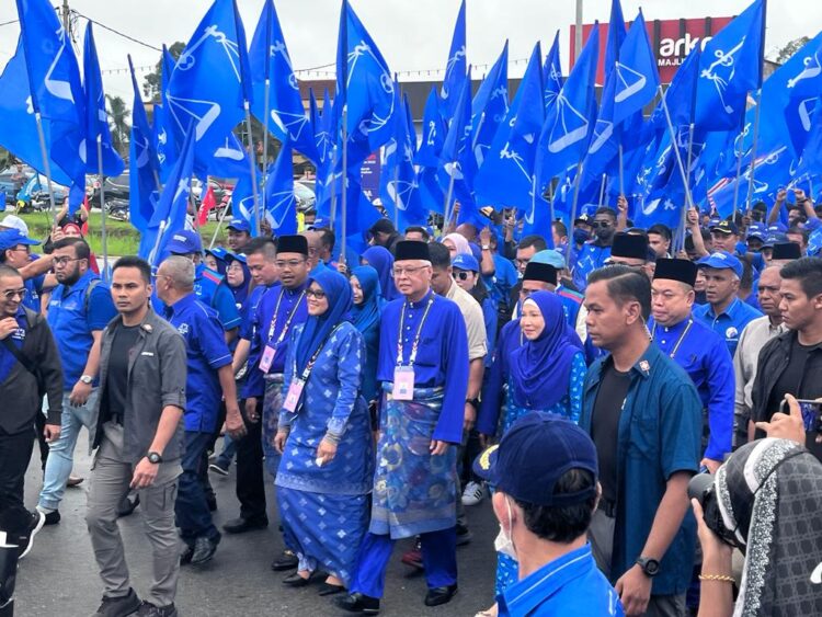 PRU15: 1,000 berarak iringi Ismail Sabri - Kosmo Digital