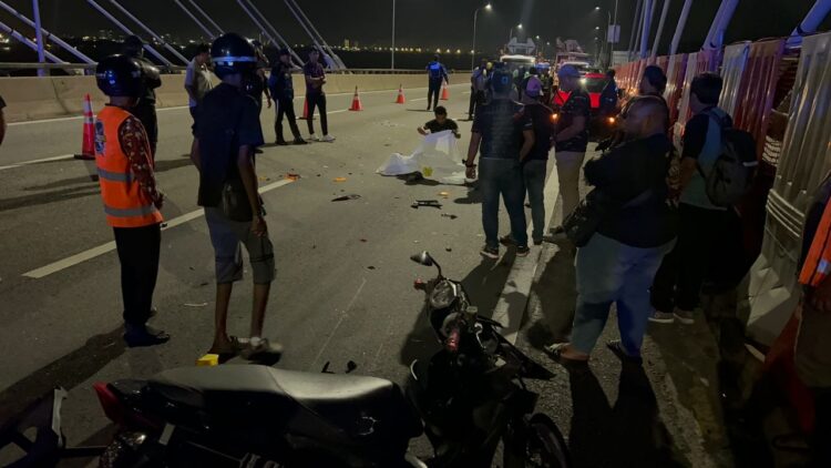 Anggota polis D9 IPK P. Pinang maut kemalangan - Kosmo Digital