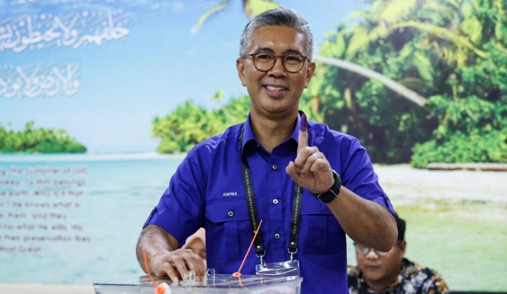 Calon PRN: Tengku Zafrul serah kepada pucuk pimpinan - Kosmo Digital Calon PRN: Tengku Zafrul serah kepada pucuk pimpinan - Kosmo Digital