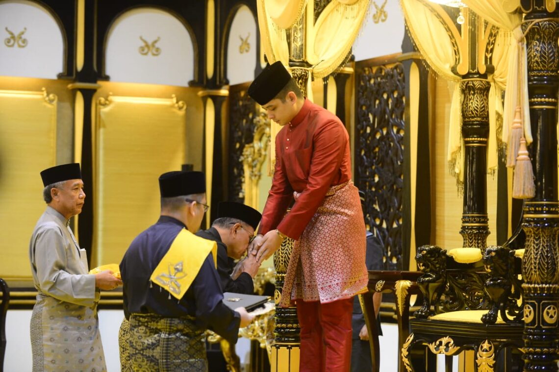 PRU15: Wan Rosdy angkat sumpah MB Pahang ke-15 - Kosmo Digital