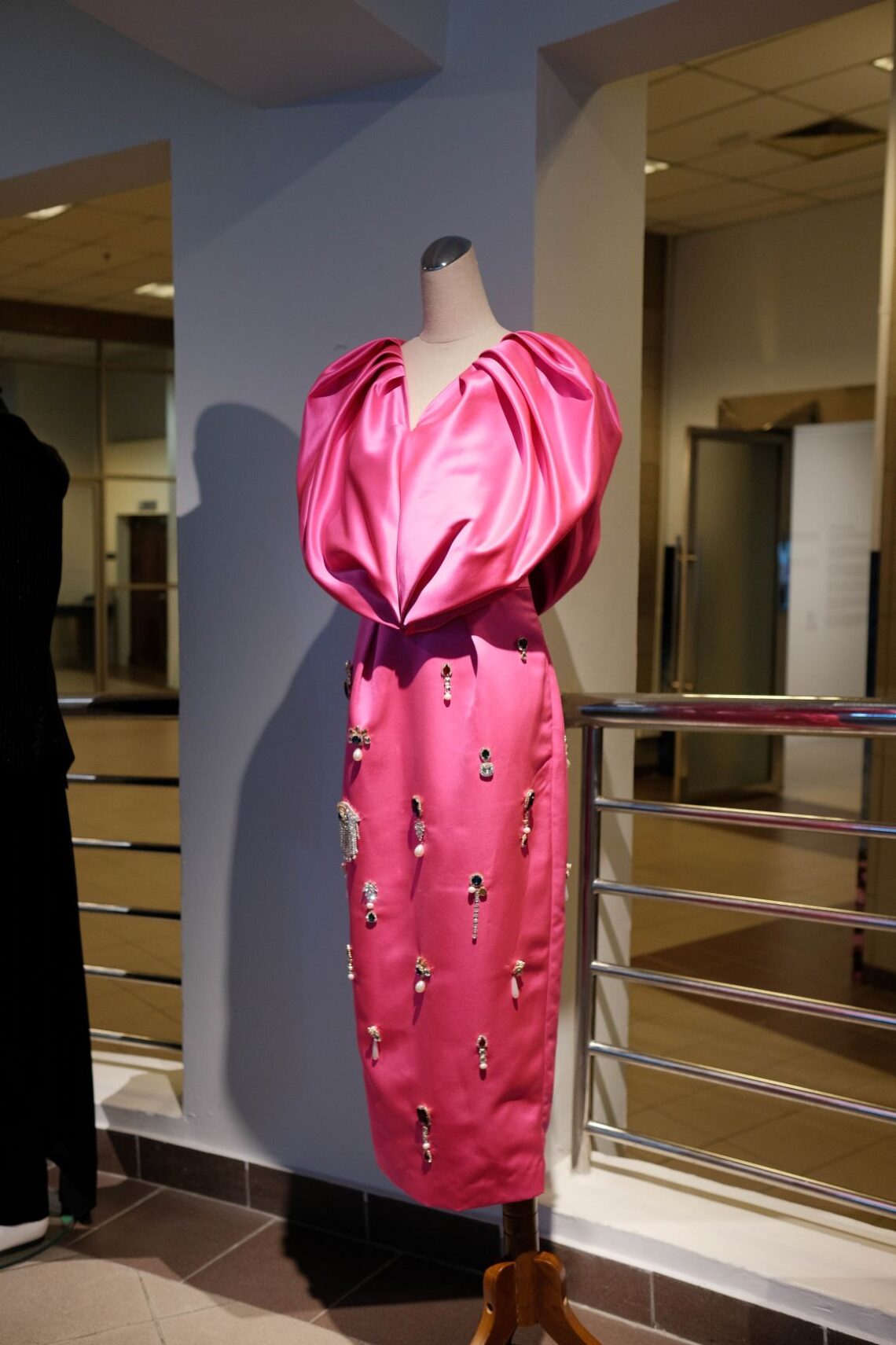 Naskhah himpun profil pereka fesyen tempatan - Kosmo Digital