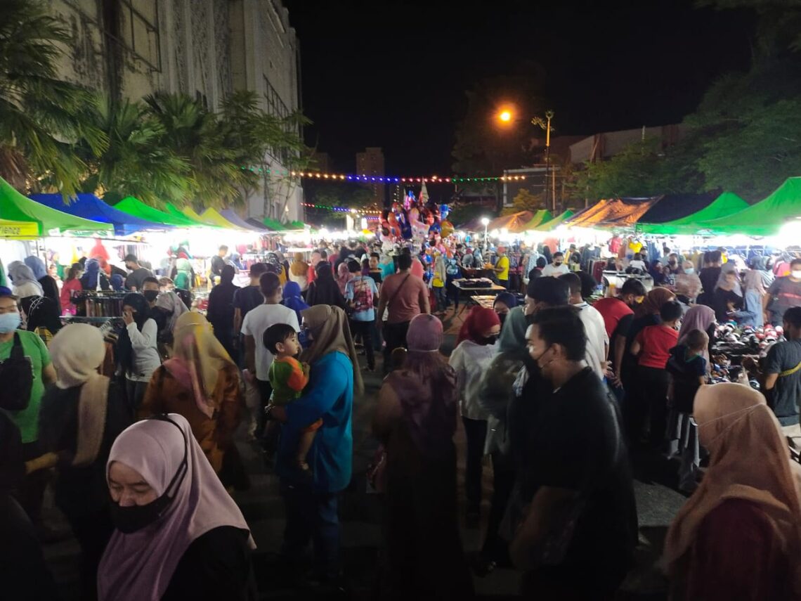 Uptown lebih meriah, pasar malam pula makin suram - Kosmo Digital